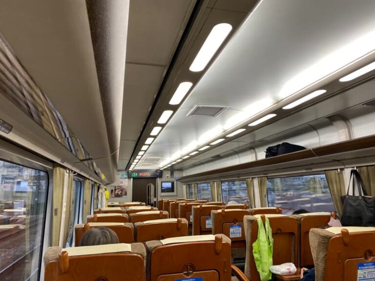 特急スーパーはくとの乗り方は？おすすめの座席・コンセントやWi-Fiがあるかを紹介 - 電車のしおり